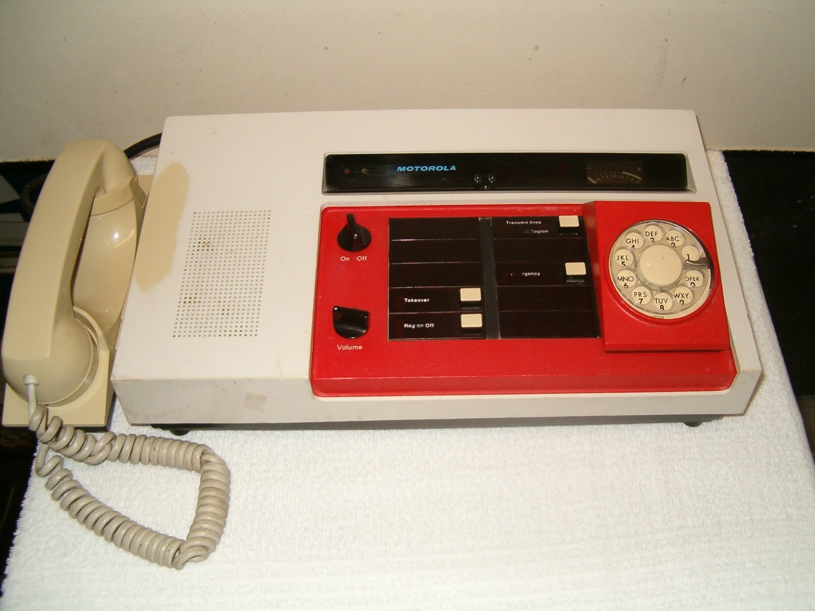 1970s: Motorola Base Station with Encoder – EMS Museum