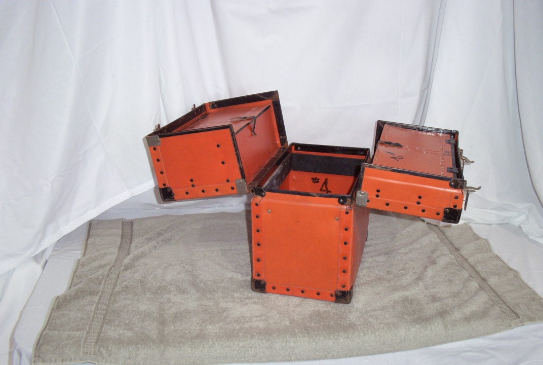 TV Repair type Trauma Box – EMS Museum